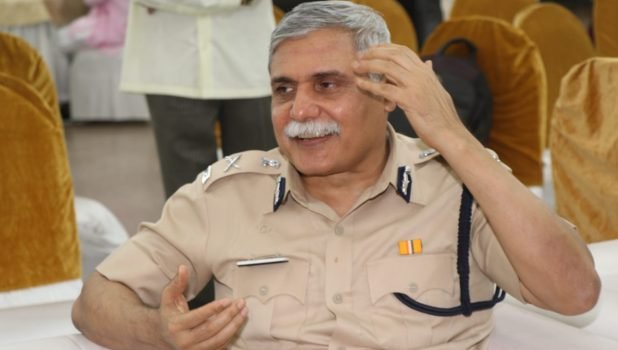 NSE Phone Tapping Case: ED Arrests Ex-Mumbai Top Cop Sanjay Pandey ...
